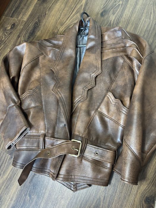 Косуха в стилі Old money. В дуже хорошому стані, але є нюанс: 600 грн ...