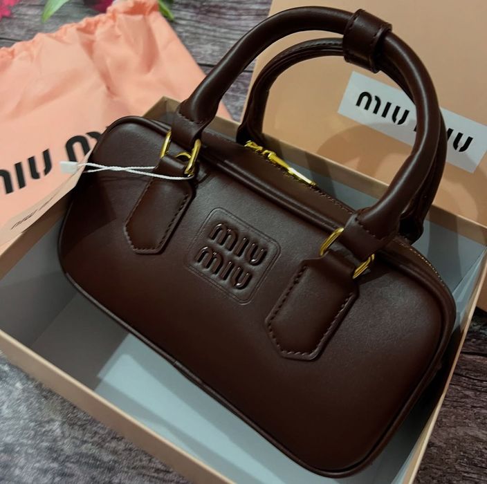 Трендова сумка Miu Miu шкіра 1 700 грн Шкіряні сумки Львів на Olx