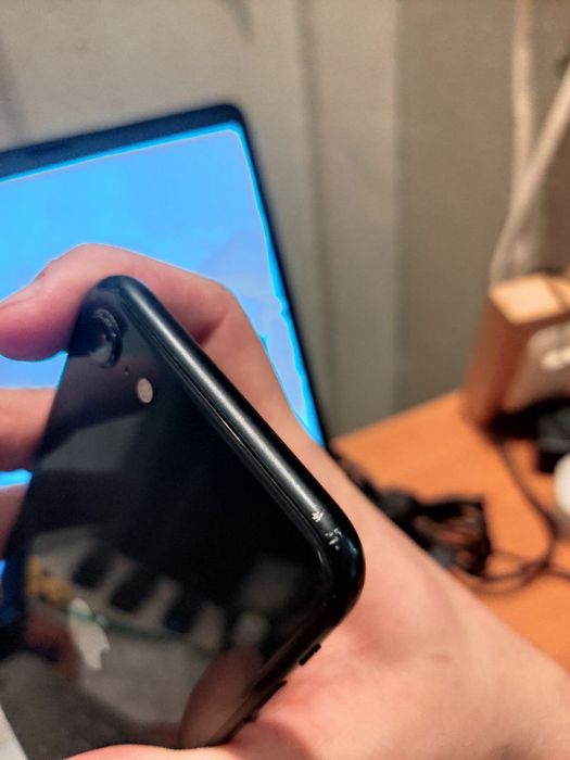 IPhone SE 2020 64gb r-sim: 3 000 грн. - Мобільні телефони / смартфони ...