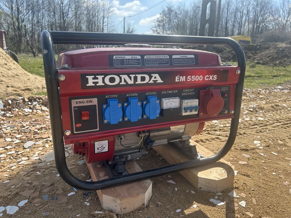 Agregat prądotwórczy Honda EM 5500 CXS Przysucha • OLX.pl