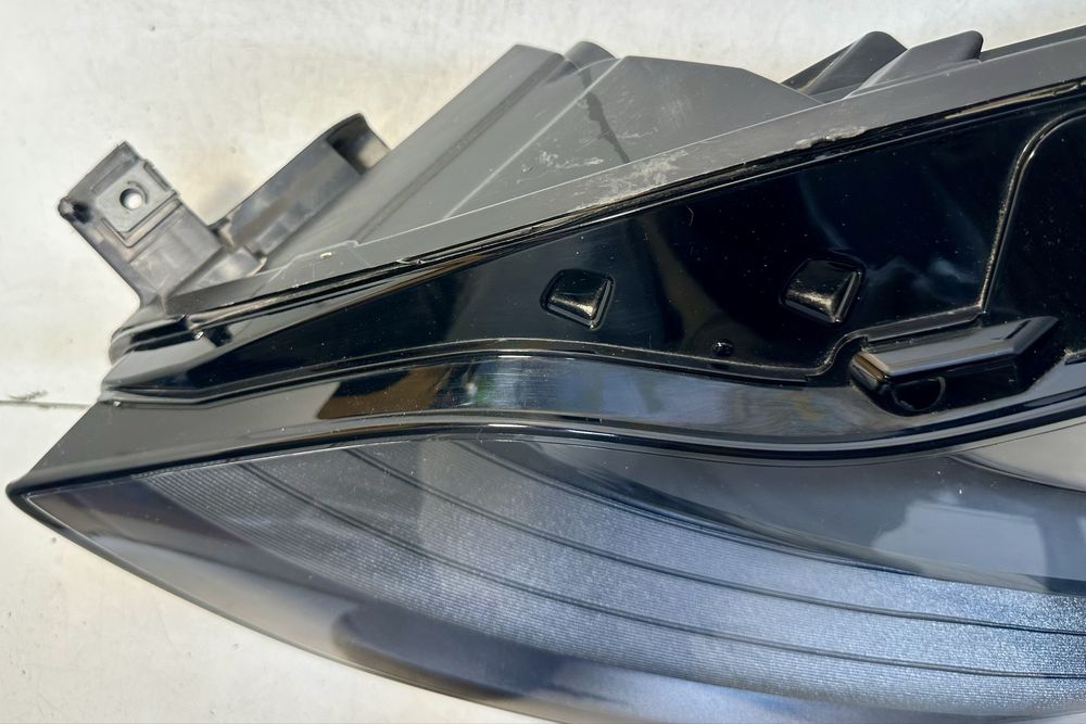 Фара левая Tesla model 3 model Y 2021- лінзована: 8 980 грн. - Передні ...