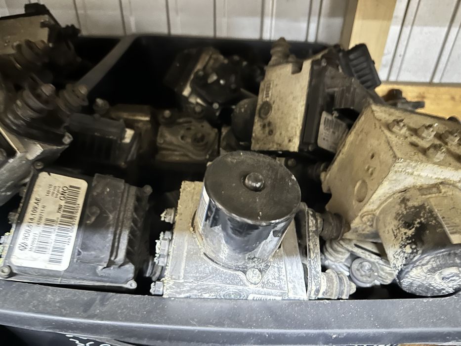 Блок ABS абс ESP Audi VW Skoda: 1 000 грн. - Деталі гальмівних систем ...