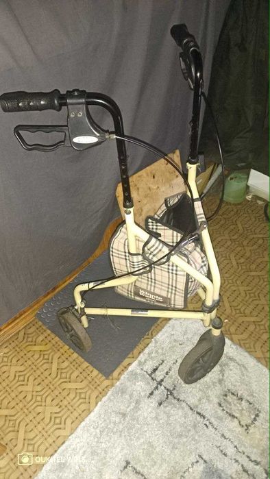Ходунки для інвалідів,ролятор Winnie Lite 3-Wheel Walker US CANADA: 4 ...