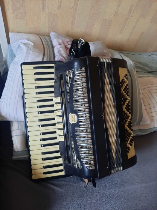 Akordeon Firotti 120 basów Rachwałowice • OLX.pl