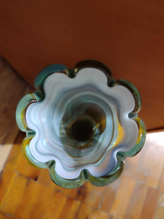 Ваза напольная толстостенная стеклянная новая 600 грн Інші товари для дому Запоріжжя на Olx