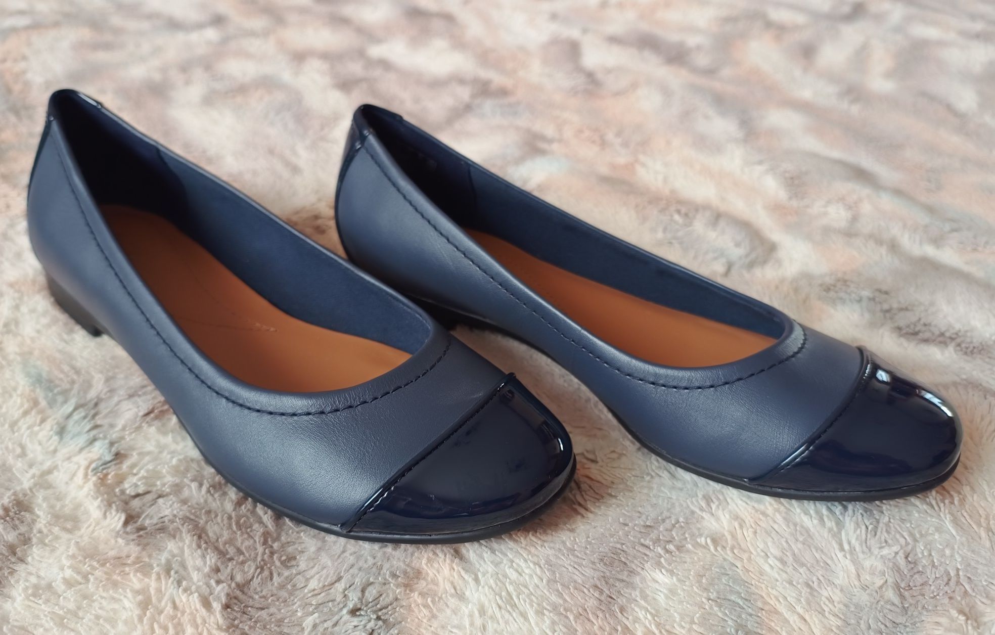 Clarks atomic haze store