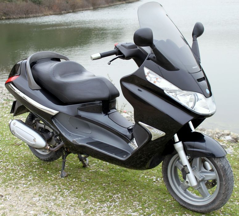 Piaggio x8 200cc ler bem o texto Marinha Grande • OLX Portugal