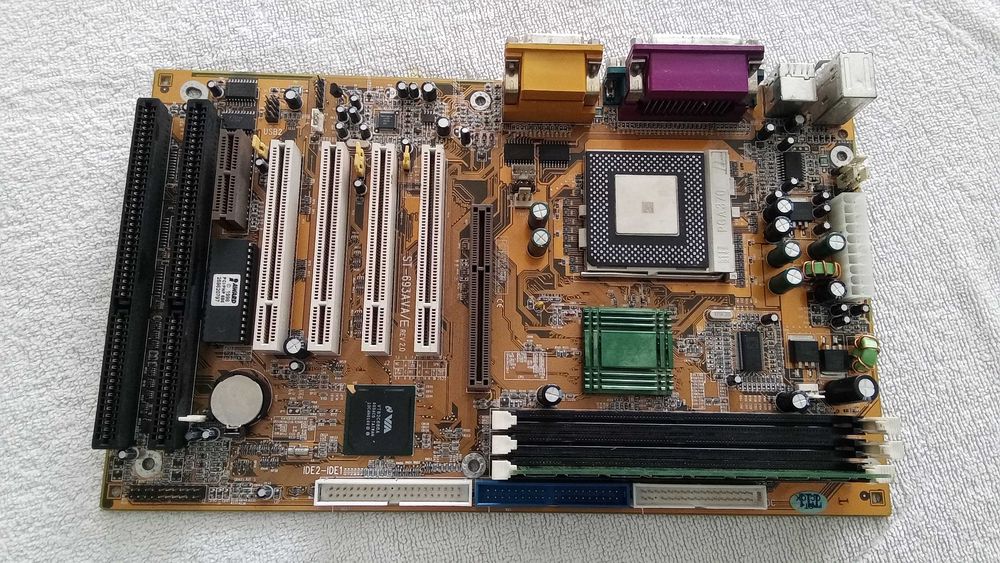 [PC Vintage] Motherboard socket 370 + CPU + RAM Cascais E Estoril • OLX.pt