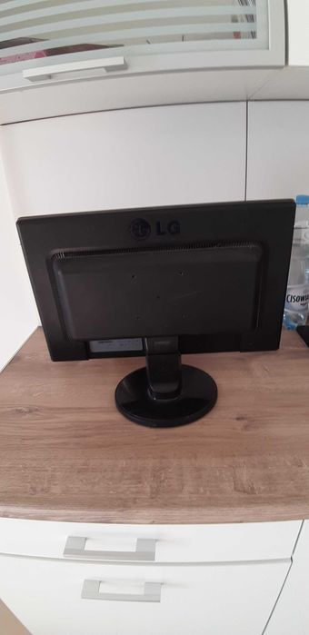 Używany Monitor LG, 19" cali Kraków Bieżanów-Prokocim • OLX.pl