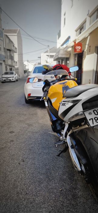 Hinda CBR-RR 929 Fireblade Odivelas • OLX.pt