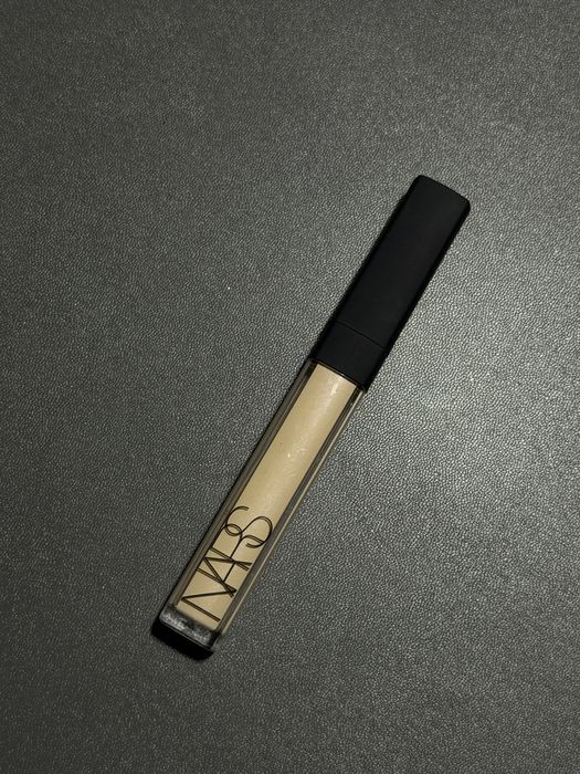 NARS Radiant Creamy Concealer, Nougatine: 500 грн. - Креми для обличчя ...