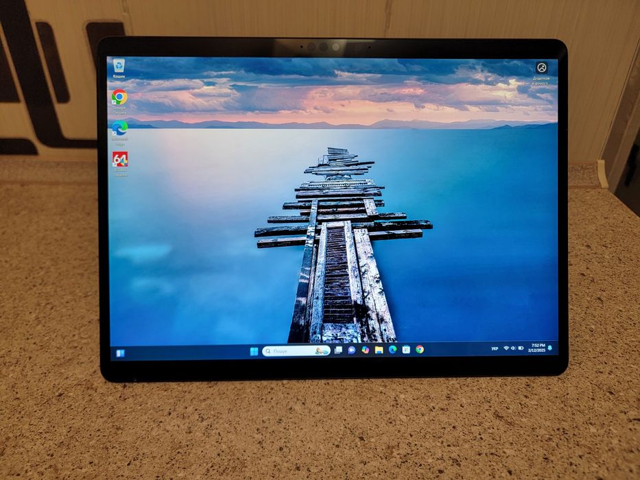 Microsoft Surface Pro X SQ1/ 13" 2880x1920. 8/128Gb/ Wi-Fi + LTE.: 9 ...