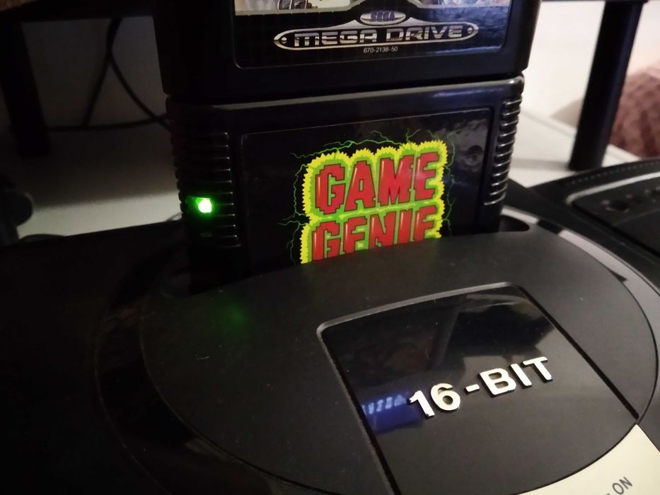 Game Genie cartucho Mega Drive Almada • OLX Portugal