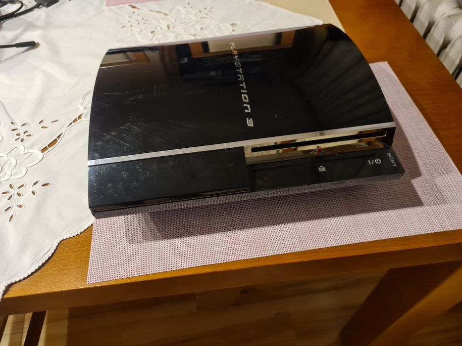 Konsola PS3 model CECHC 04 kompatybilna wstecznie PS2,PS1 Sosnowiec ...