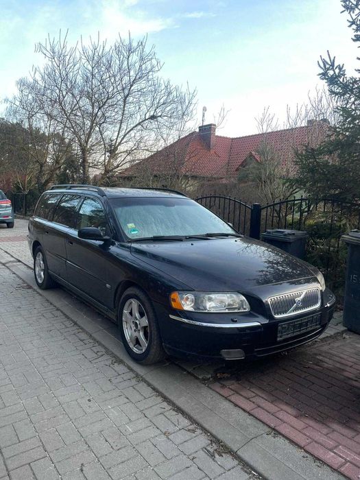 Volvo V70 AWD D5 Żary • OLX.pl