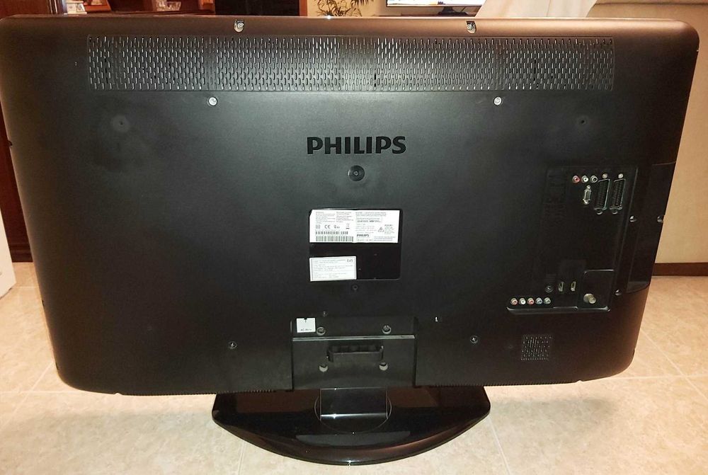 TV LCD Philips 42PFL5604H/12 42" Full HD Cacém E São Marcos • OLX Portugal