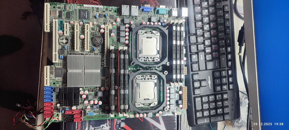 Материнка Asus ZBNA-D6 на два процесори: 5 000 грн. - Комплектуючі та ...