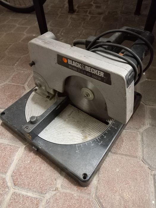 Pilarka kątowa blac decker Przyborki • OLX.pl