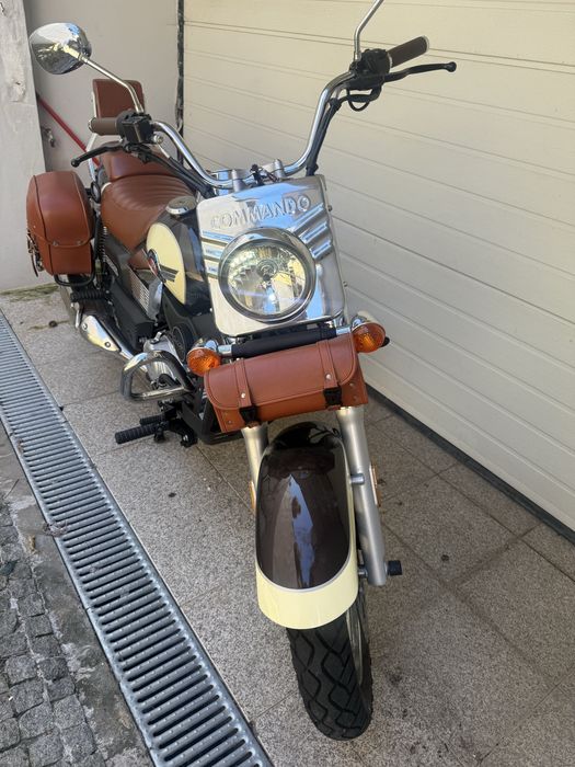 Mota UM Renegade Commando 125cc Mafamude E Vilar Do Paraíso • OLX.pt