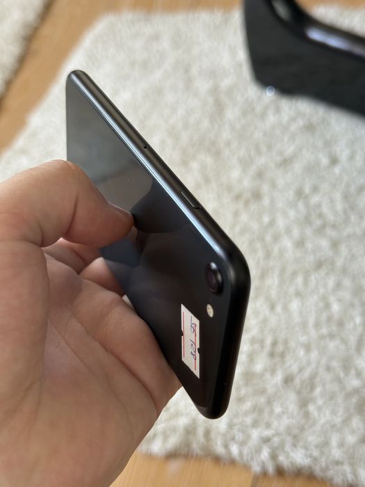 IPhone SE 2020 (SE2) 128Gb Black: 4 000 грн. - Смартфони / мобільні телефони Одеса на Olx