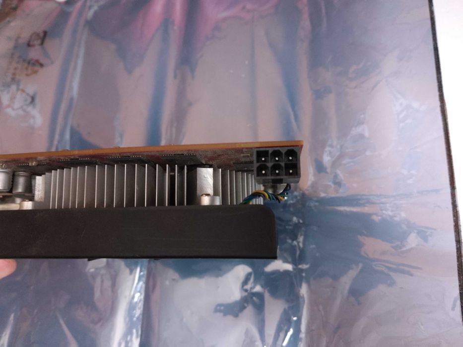 Відеокарта AMD Radeon R9 370X 4Gb DDR5 256bit: 800 грн. - Комплектуючі ...
