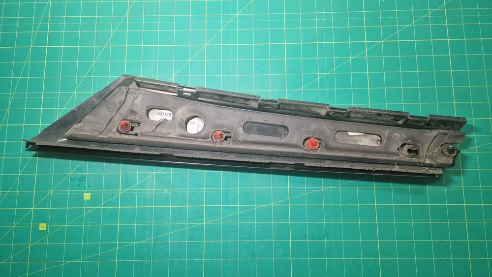 Накладка передньої лівої стійки для mini cooper f56: 400 грн. - Пороги ...