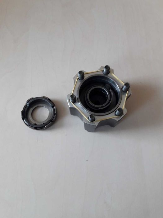 ХАБ переднего моста Nissan Patrol Y60: 13 650 грн. - Другие кузовные ...