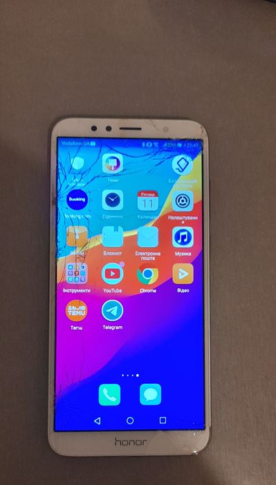 Honor 7c pro 3/32gb Android 8: 399 грн. - Мобильные телефоны / смартфоны Чернигов на Olx