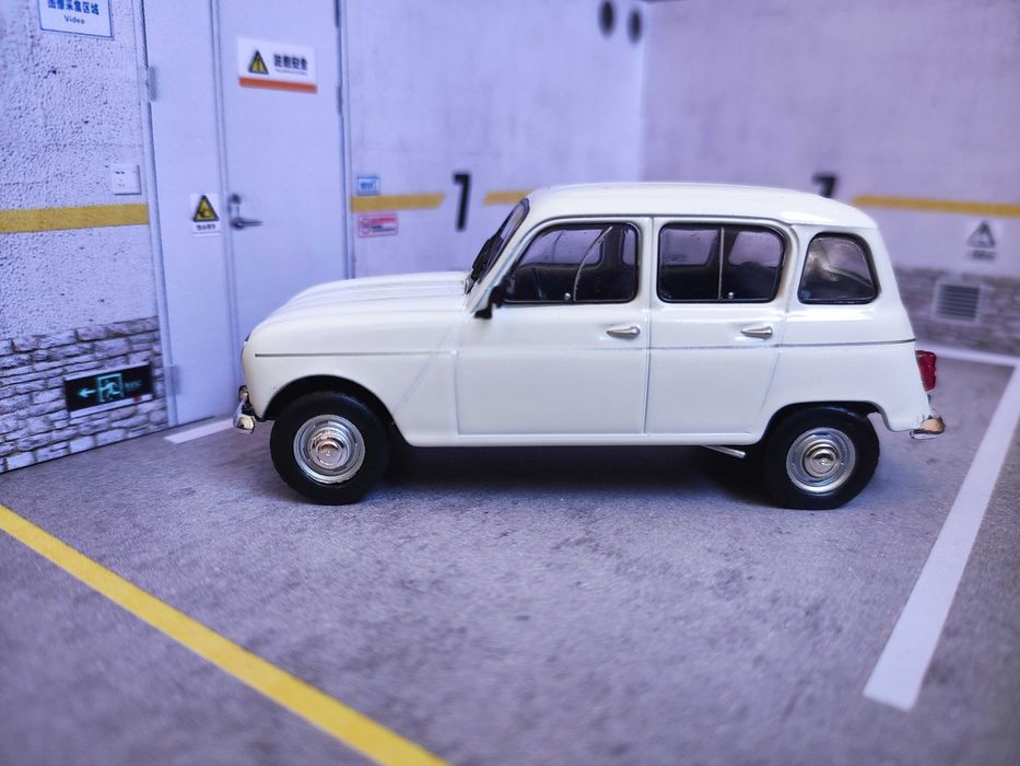 Carro Miniatura Renault 4L - escala 1:43 - Oferta Envio (ESGOTADO ...