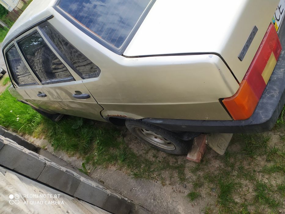 Продам ваз 2199 дивіться уважно фото: 400 $ - ВАЗ Чернівці на Olx