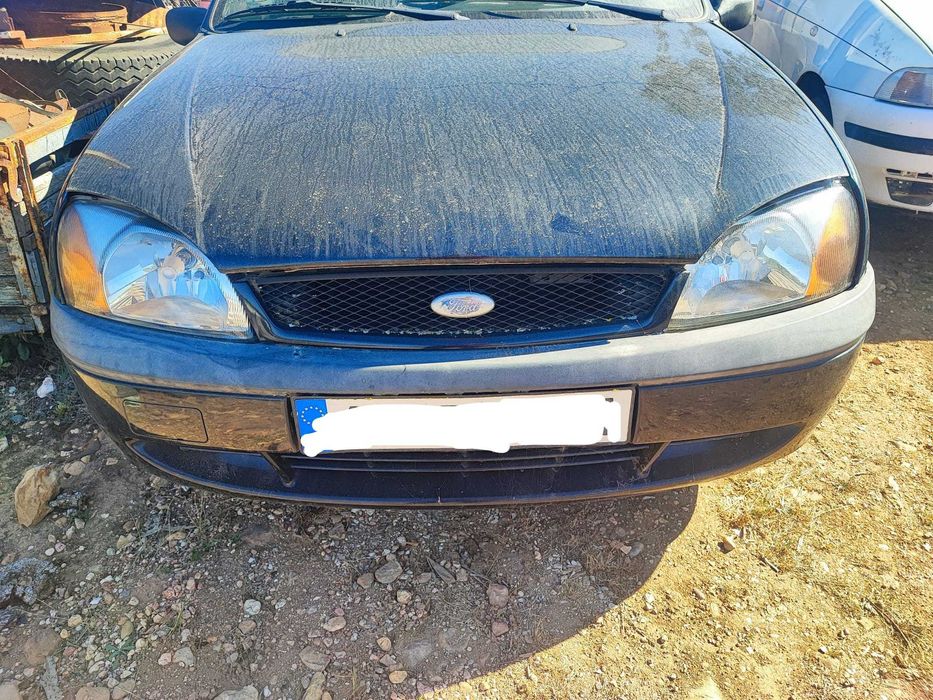 Peças Ford fiesta 2000 o 1.8 Fátima • OLX.pt