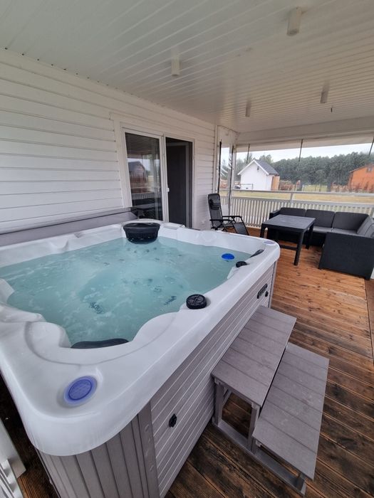 Domek całoroczny nad Jeziorem Mazury Giżycko Jacuzzi Spa Sauna Łódka ...