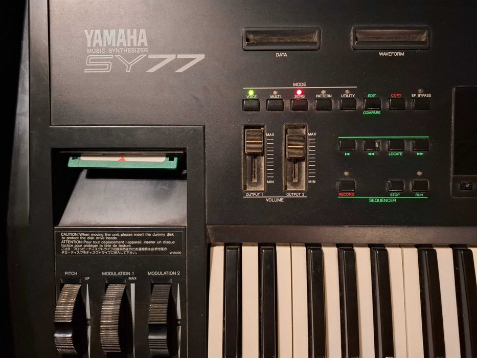 Syntezator YAMAHA SY77 + hard case Tarnów • OLX.pl