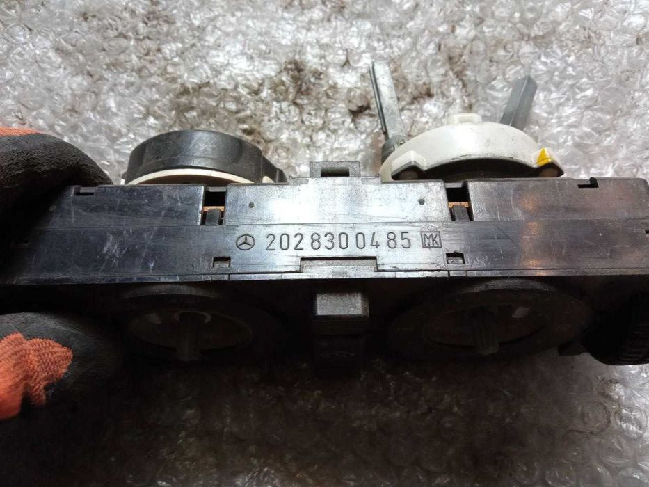 Блок панель управління пічкою кондиціонером Mercedes W202 2028300485: ...