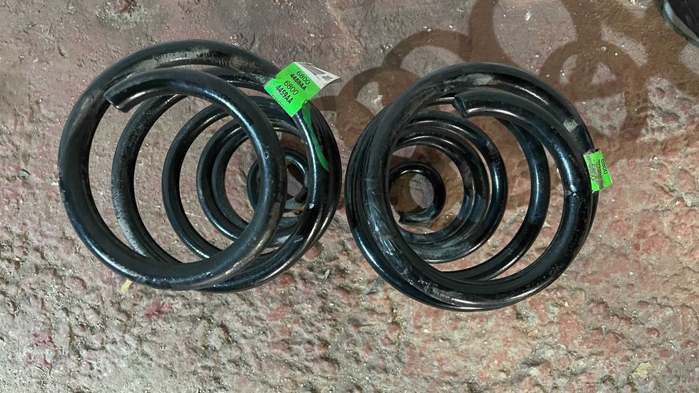 Пружины задние 07-18 JEEP WRANGLER JK OEM MOPAR 68004459AA: 1 800 грн ...