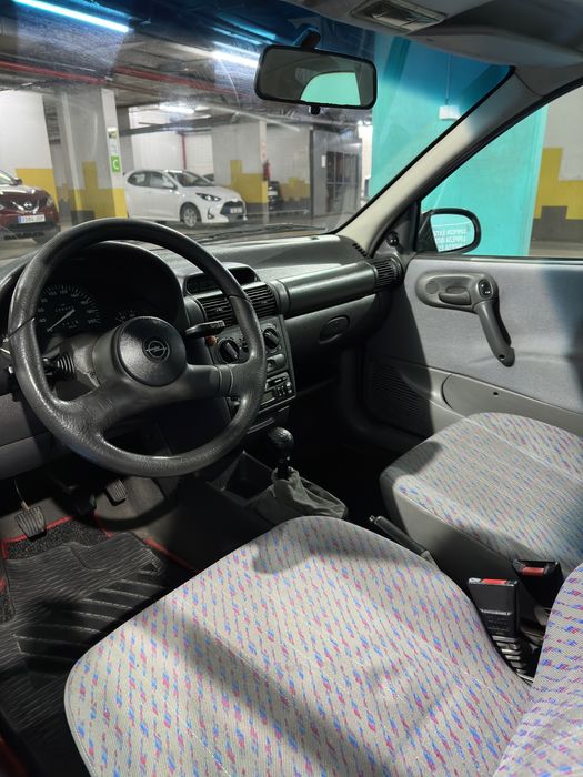 Opel Corsa 1.2 Eco Santo António • OLX.pt