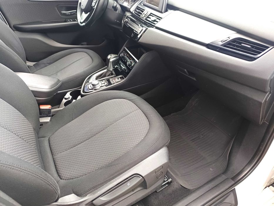 BMW 218D Tourer Cx Automática Odivelas • OLX.pt