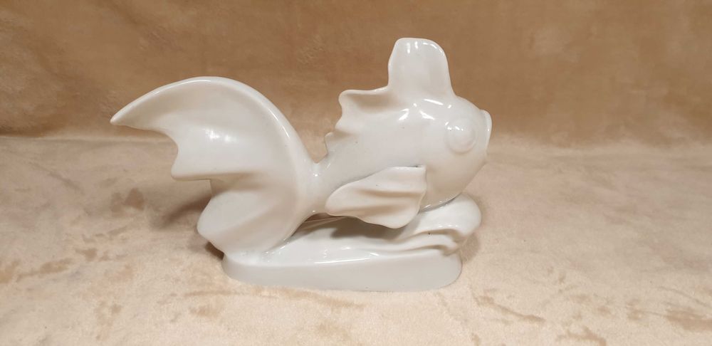 Figurka porcelanowa ryba-welon z fabryki porcelany Wawel Bojszowy • OLX.pl