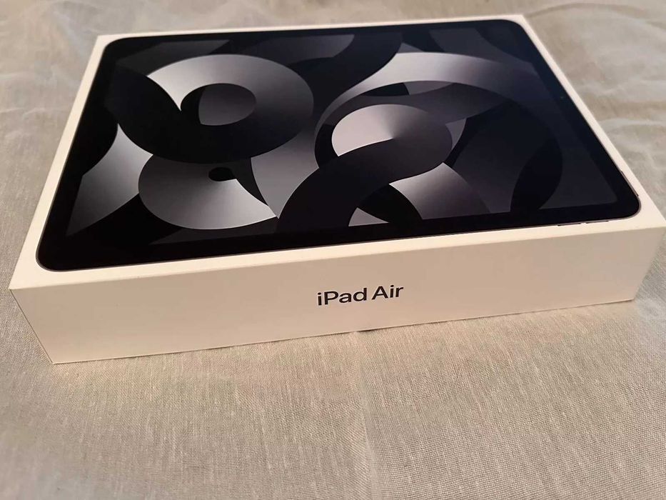 Apple iPad Air 5th gen 10.9 на M1 64GB Space Gray A2588 Wi Fi версія ...
