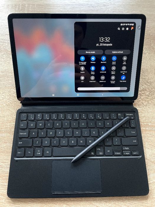 Samsung Galaxy Tab S7 [SM-T870] + Samsung Book Cover Keyboard EF-DT870 ...