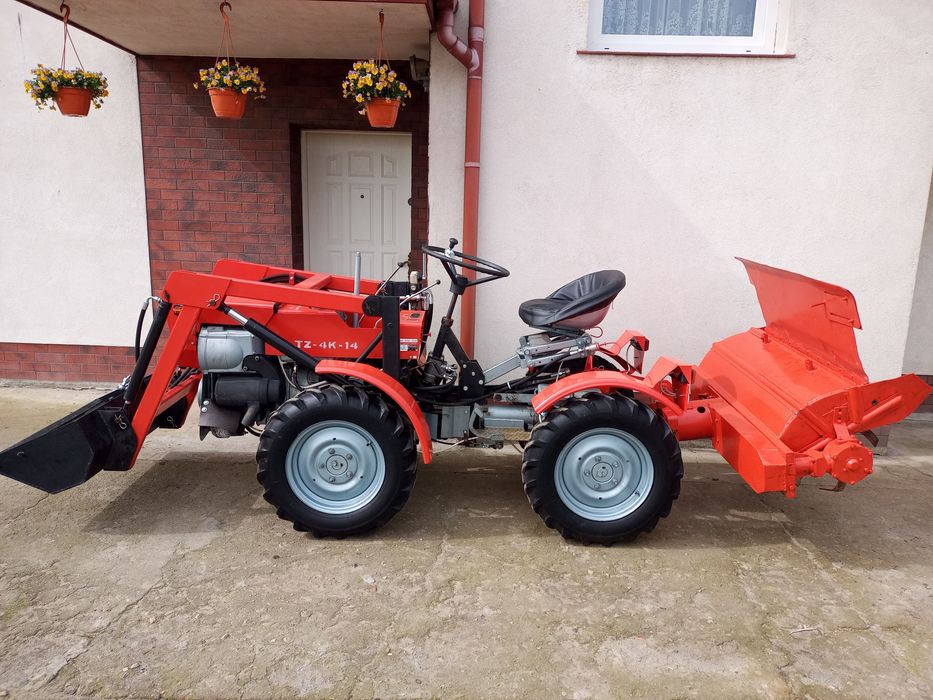 TZ-4K-14 ciągnik ogrodniczy traktorek kosiarka tv-521 Sadowo • OLX.pl