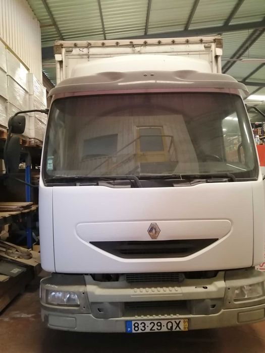 Camião Renault Midlum 180 Torres Novas (Santa Maria, Salvador E ...