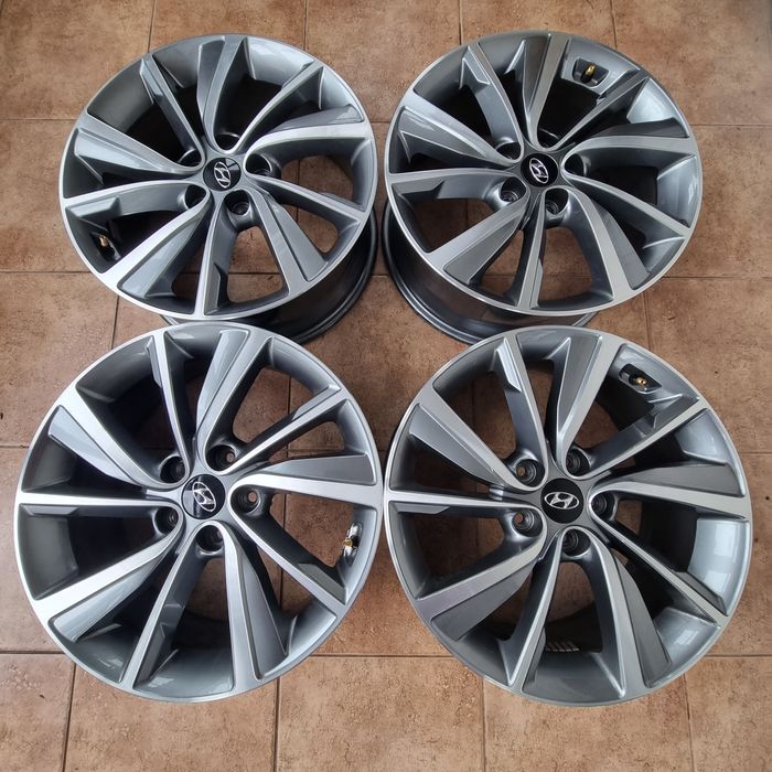 Диски Hyundai R18 5x114.3 7.5j ET49.5 ЦО67.1 оригінал: 5 250 грн. - Диски Заліщики на Olx