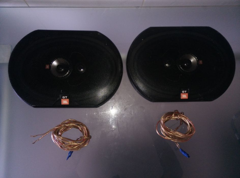 Blaupunkt auto-rádio e carregador de 10 CD's + colunas JBL 3 vias ...