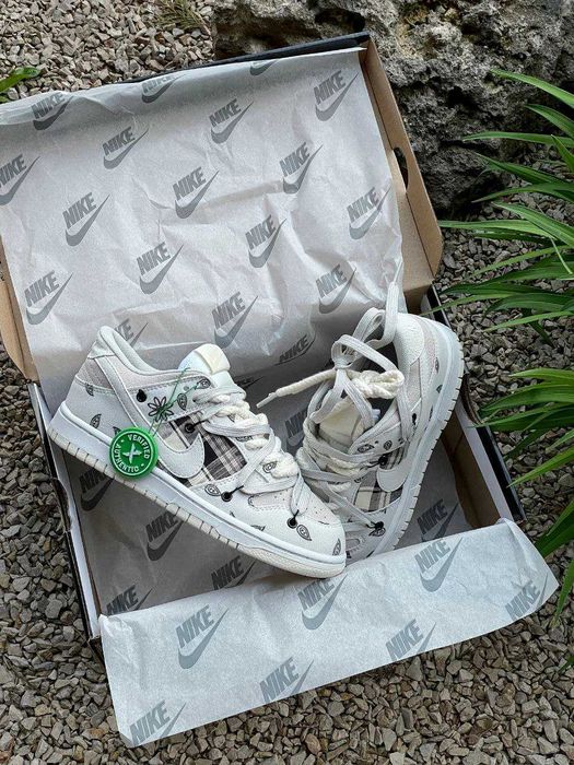 Кроссовки Nike SB Dunk Low Travis Scott Cactus Jack Cream Swoosh: 2 800 ...