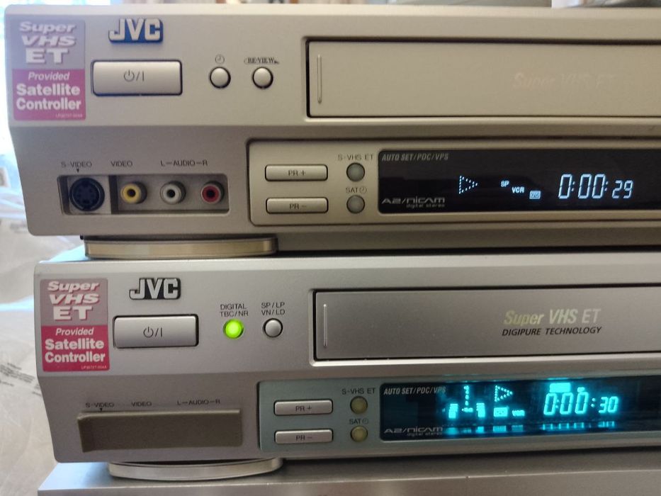 Видеомагнитофоны JVC Super VHS: 4 300 грн. - Прочая ТВ / видеотехника Днепр на Olx