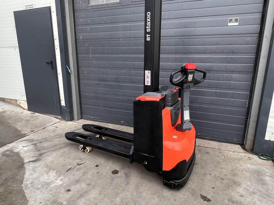 TOYOTA BT Swe080L JAK NOWY Paleciak elektryczny z masztem Kalisz • OLX.pl