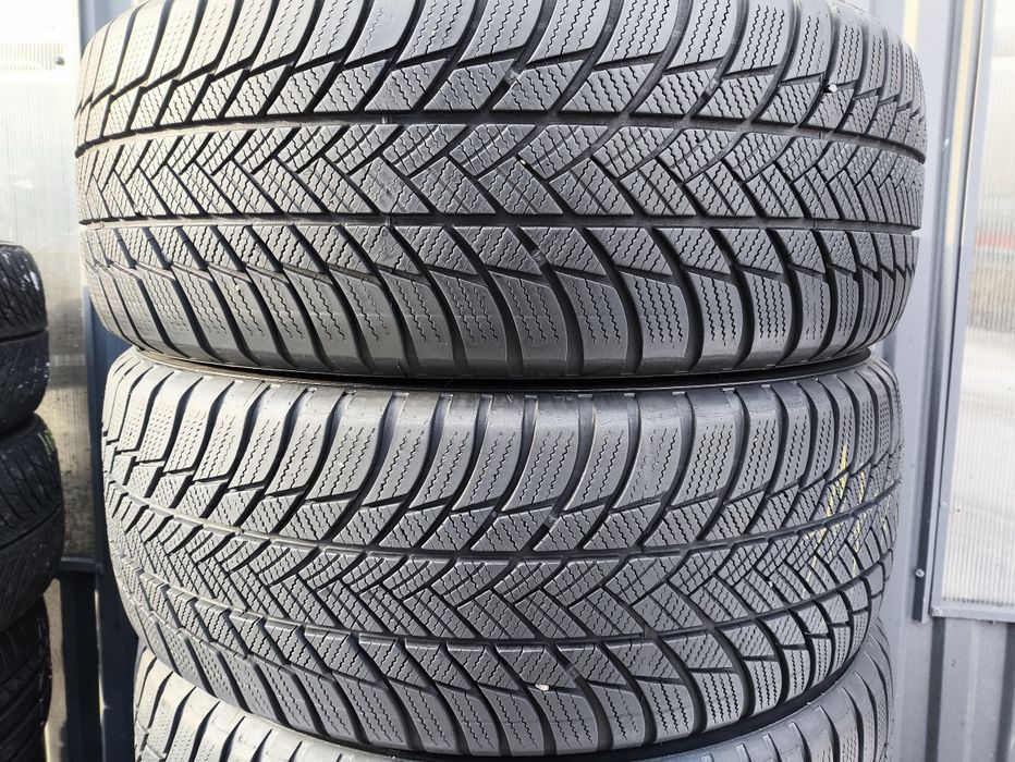 225/60/17 Bridgestone Blizzak LM001 KOMPLET Otwock Mały • OLX.pl