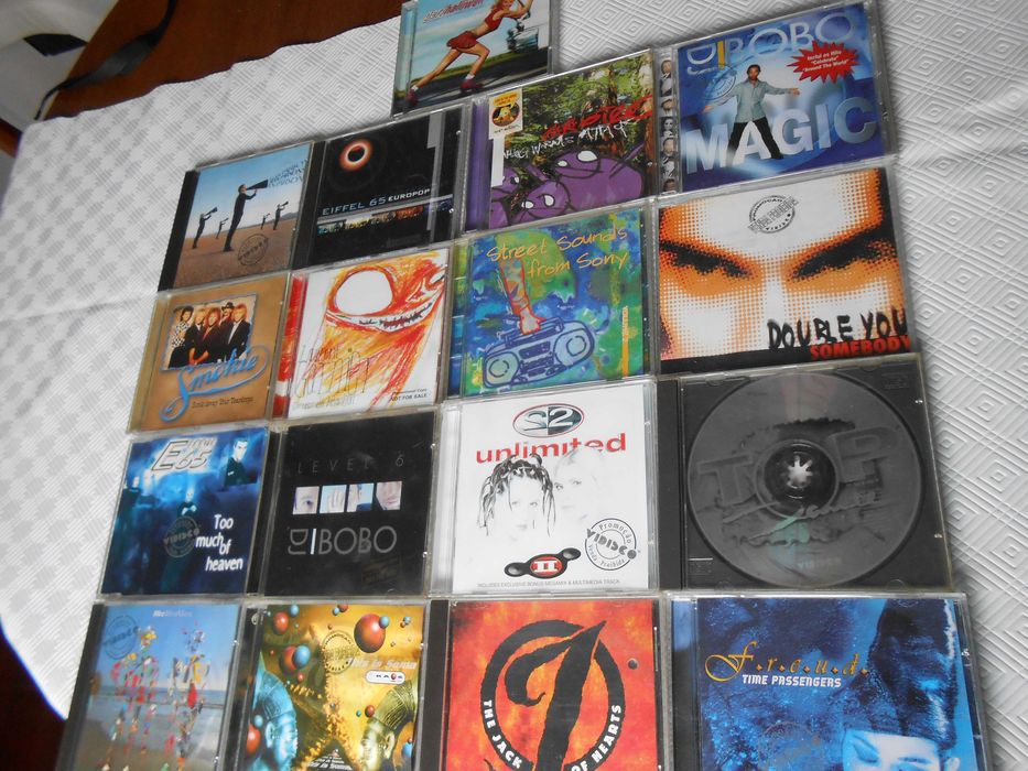 CDS de Música - Vários Valongo • OLX Portugal