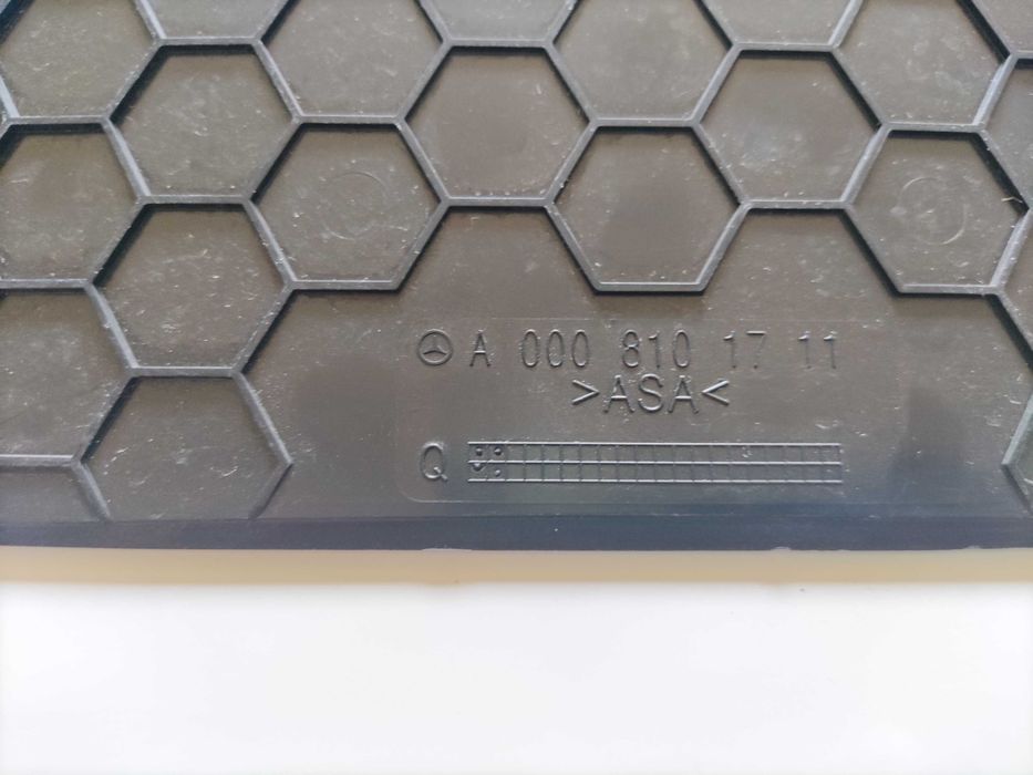 Площадка под номер, подиум, рамка Mercedes A2928851081, A0008101711 ...